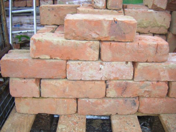 Reclaimed Red Bricks - Dorton Reclaim